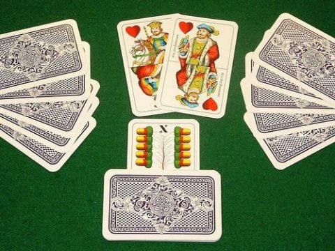 Schnapsen- An Excellent Card Game for 2 People | VIP Games